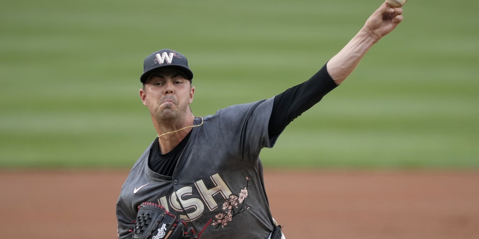 MacKenzie Gore, Nick Senzel have dugout chat in Nationals' win