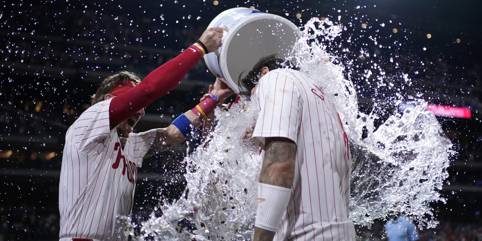 Bryce Harper wins NLCS rematch before Phillies walk off