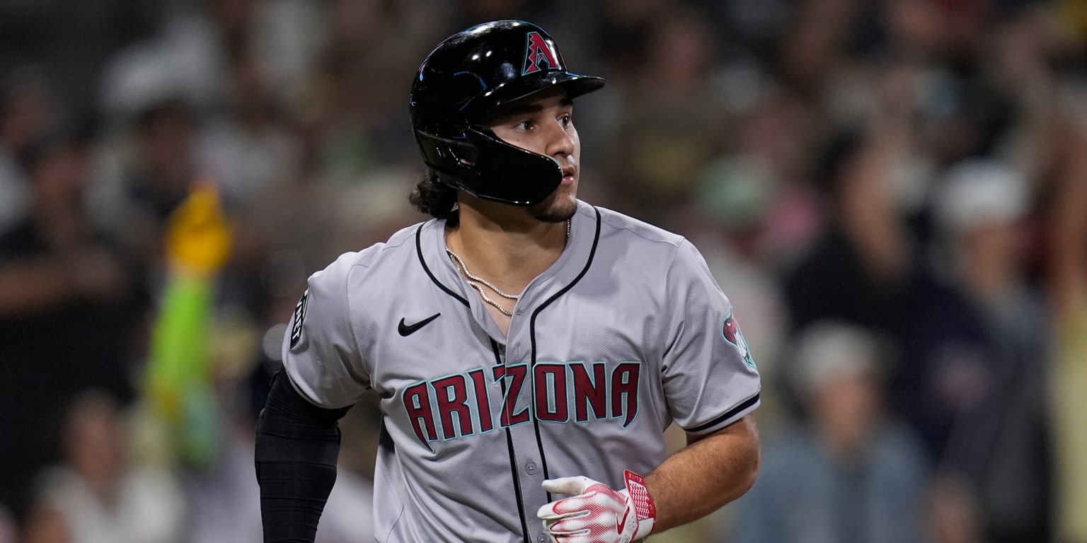 D-backs rally for six runs in 9th but fall on walk-off