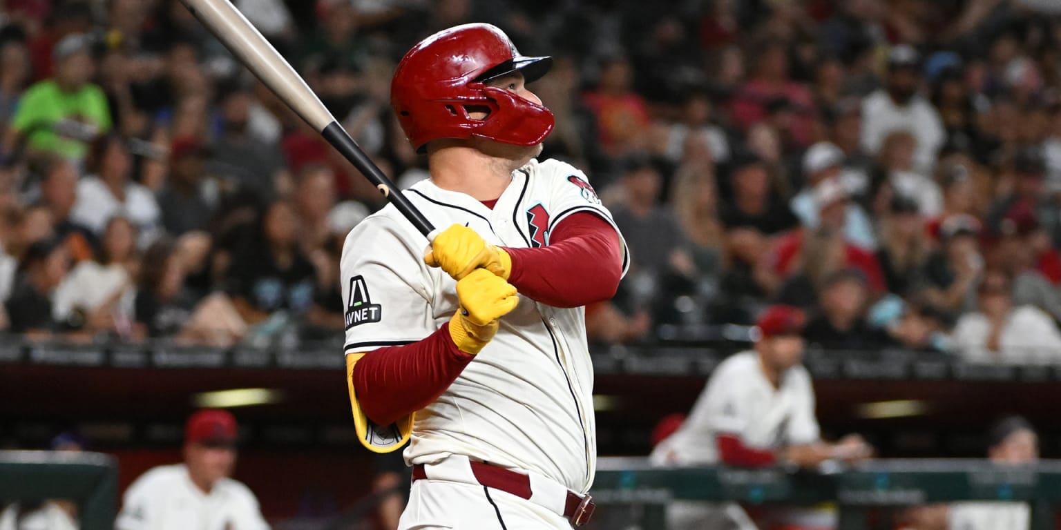 D-backs win third straight in opener vs. Pirates