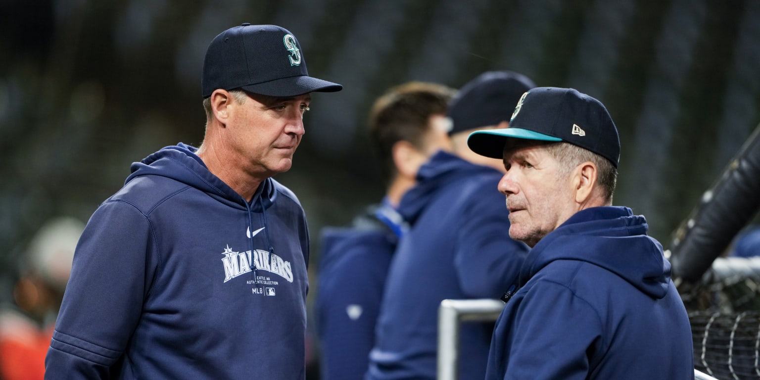 Edgar Martinez named Mariners' hitting coach