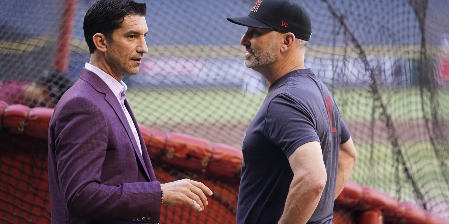 Mike Hazen discusses D-backs' postseason push, stretch run