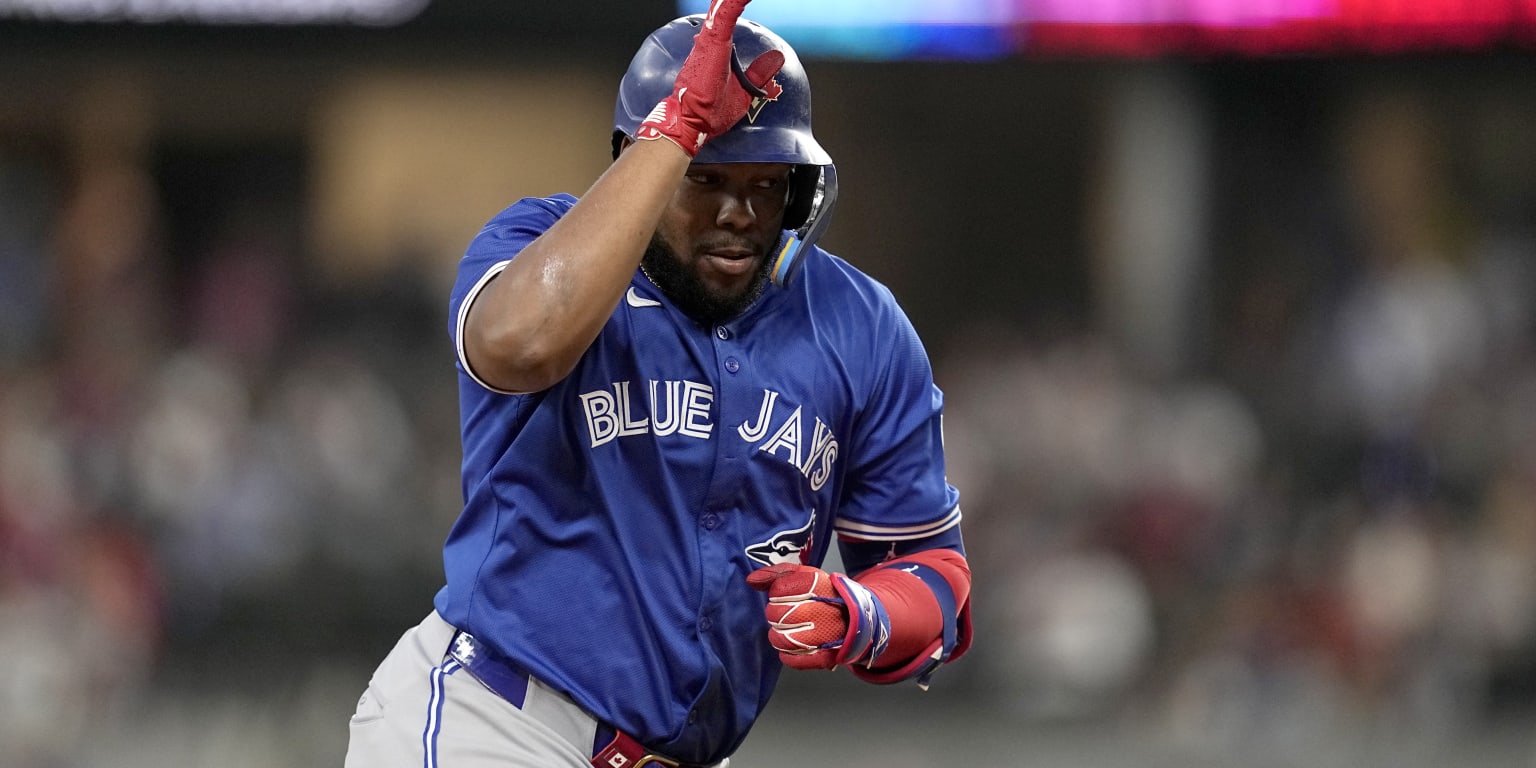 Vlad Jr. llegó a 30 HR y Azulejos blanquearon a Rangers