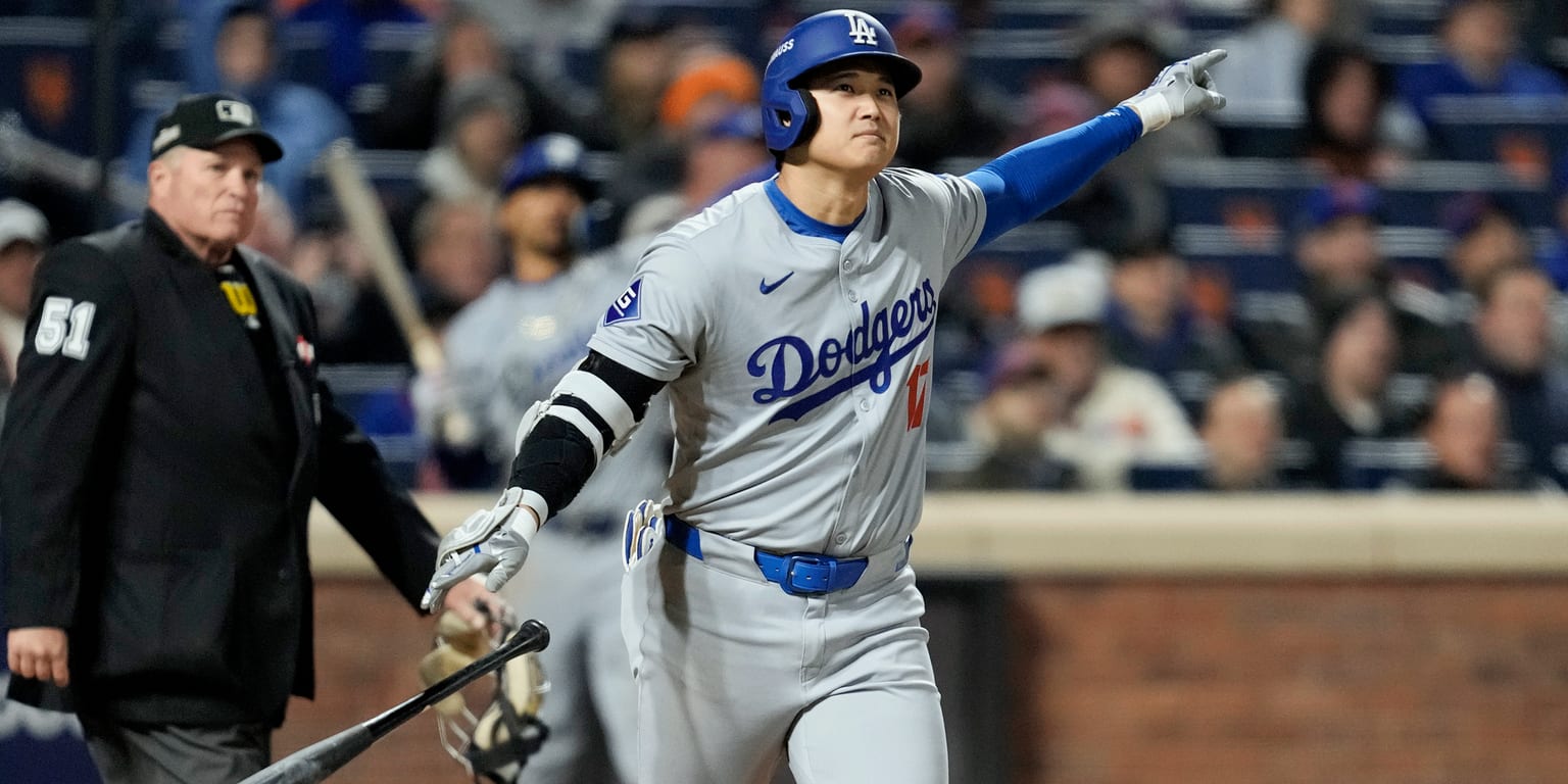 Shohei Ohtani homers in NLCS Game 3