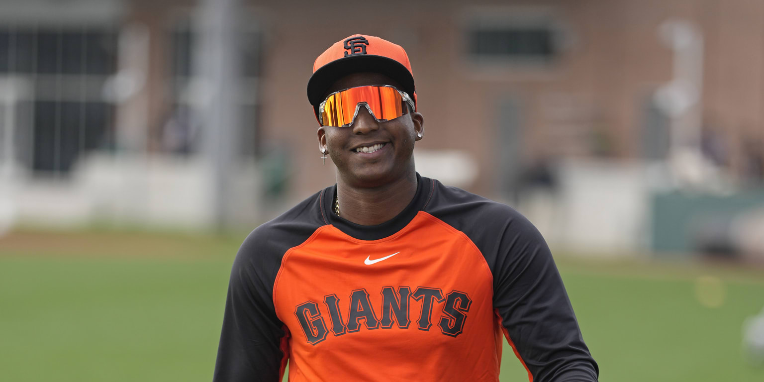 Marco Luciano ready for switch to Giants outfield