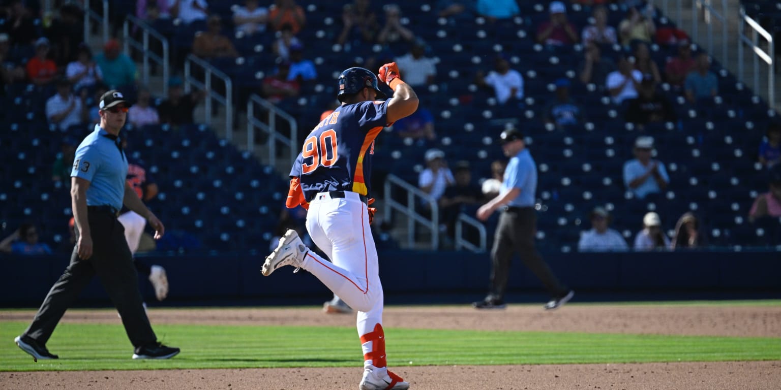 Cam Smith homers twice in first spring at-bats