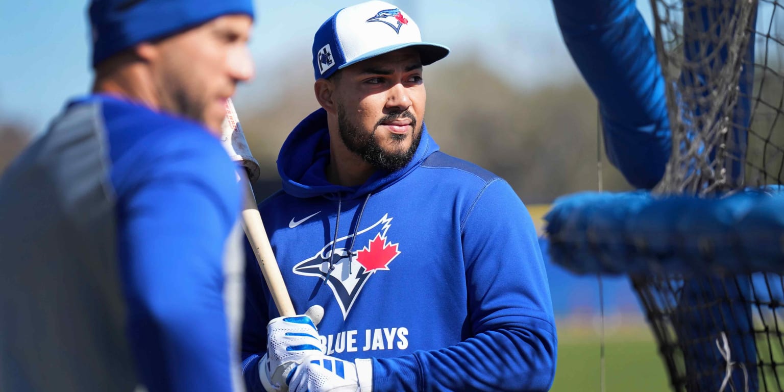 Anthony Santander faces Orioles for first time as Blue Jay