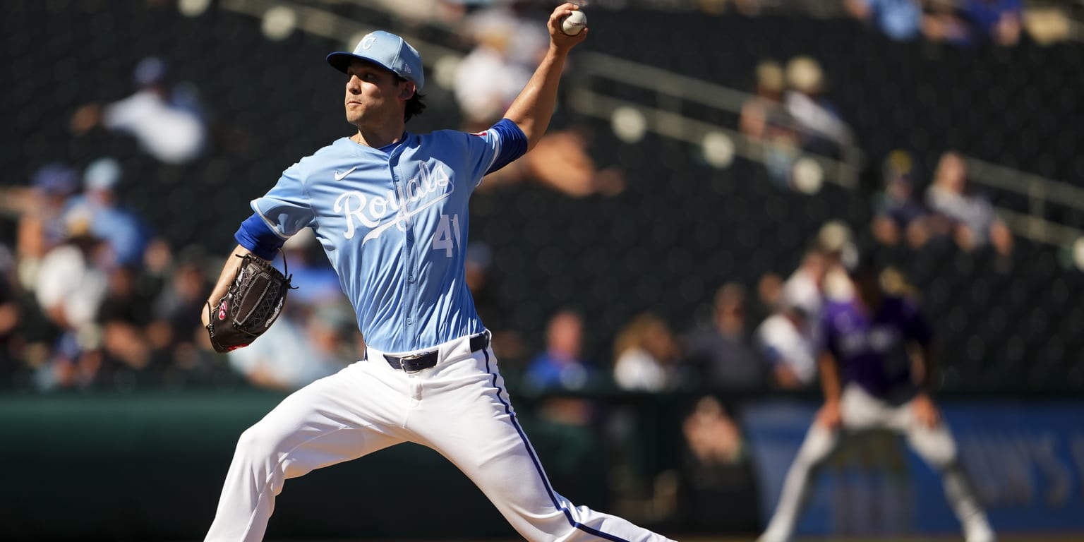 Daniel Lynch IV earns spot on Royals' pitching staff