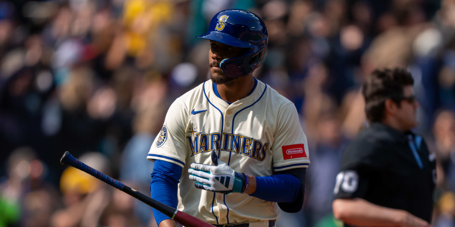 Julio Rodríguez hits homer to lead Mariners to win