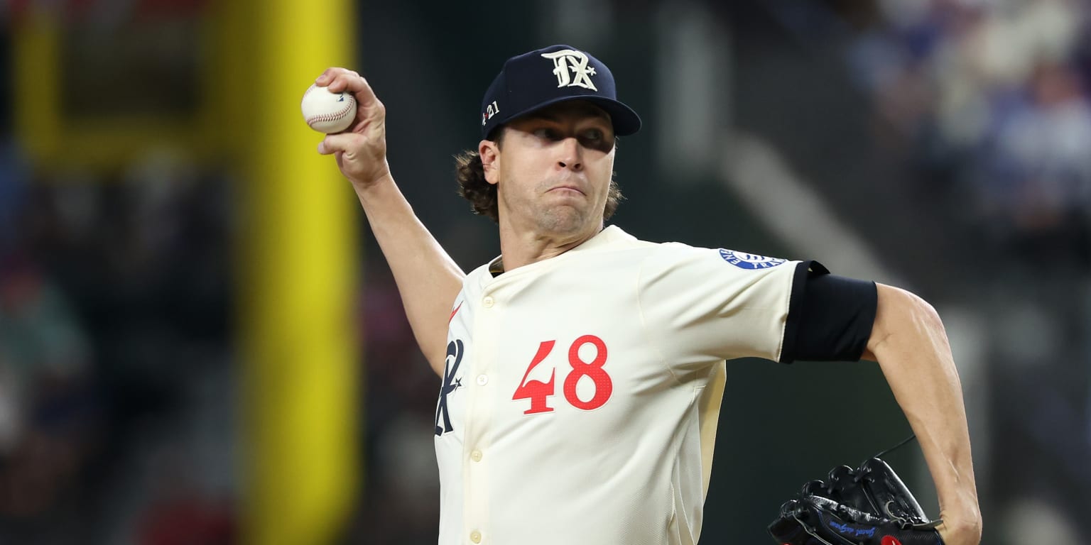 Jacob deGrom in vintage form in Rangers loss