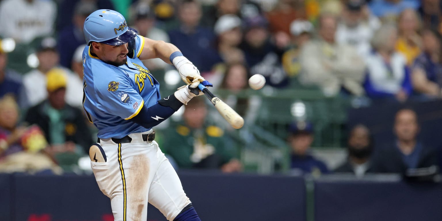 Caleb Durbin records two hits in Major League debut with Brewers