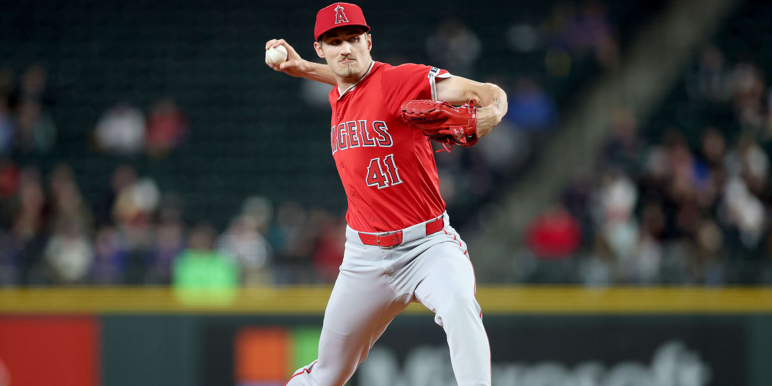 Jack Kochanowicz has strong outing in loss to Mariners