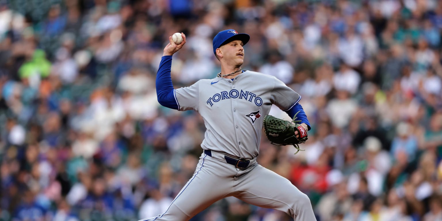 Bowden Francis strikes out 5, Blue Jays win vs. Mariners