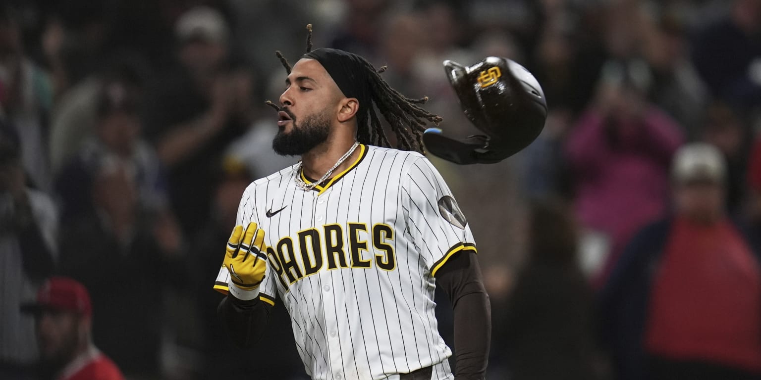 Fernando Tatis Jr. se reencuentra con su enfática celebración