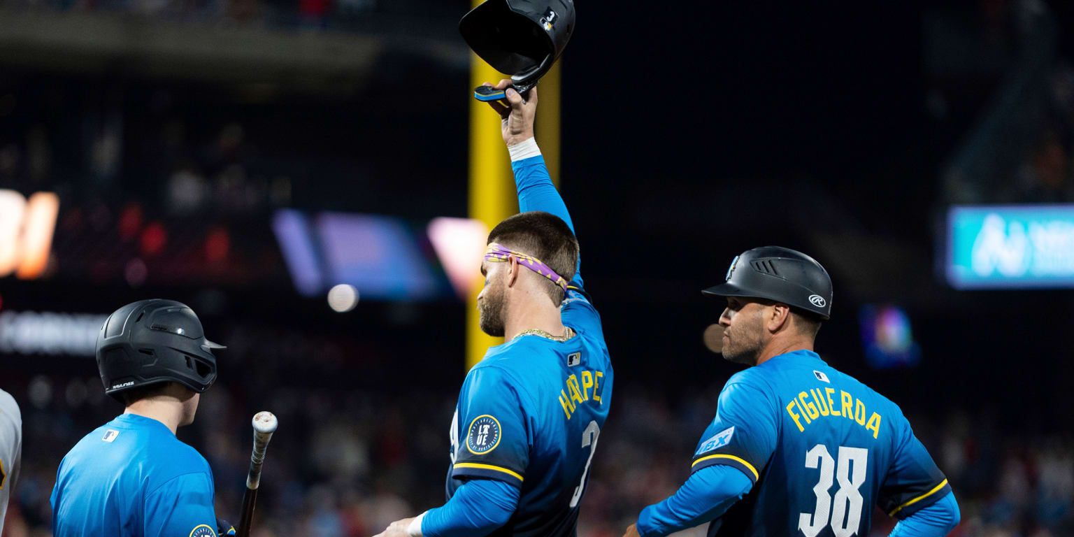 Bryce Harper records 1,000th career RBI in Phillies' win