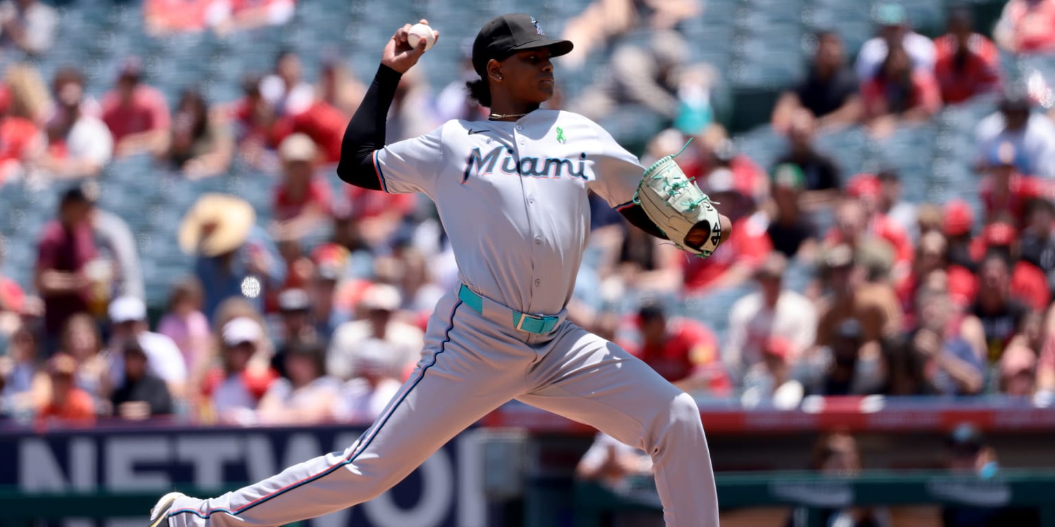 Edward Cabrera strikes out 10 as Marlins win first road series of 2025