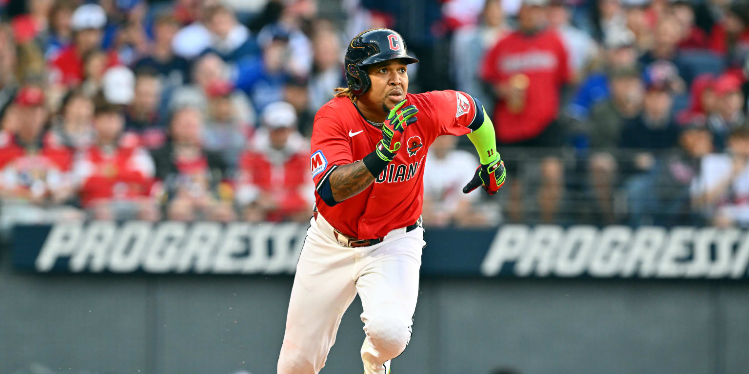 José Ramírez extends career-best hitting streak to 19 games