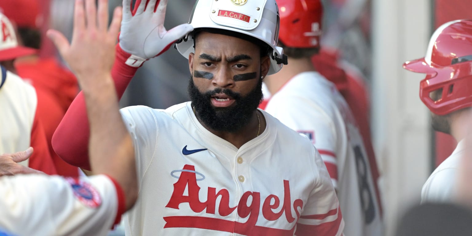 Jo Adell hits 2 home runs as Angels win vs. Mariners