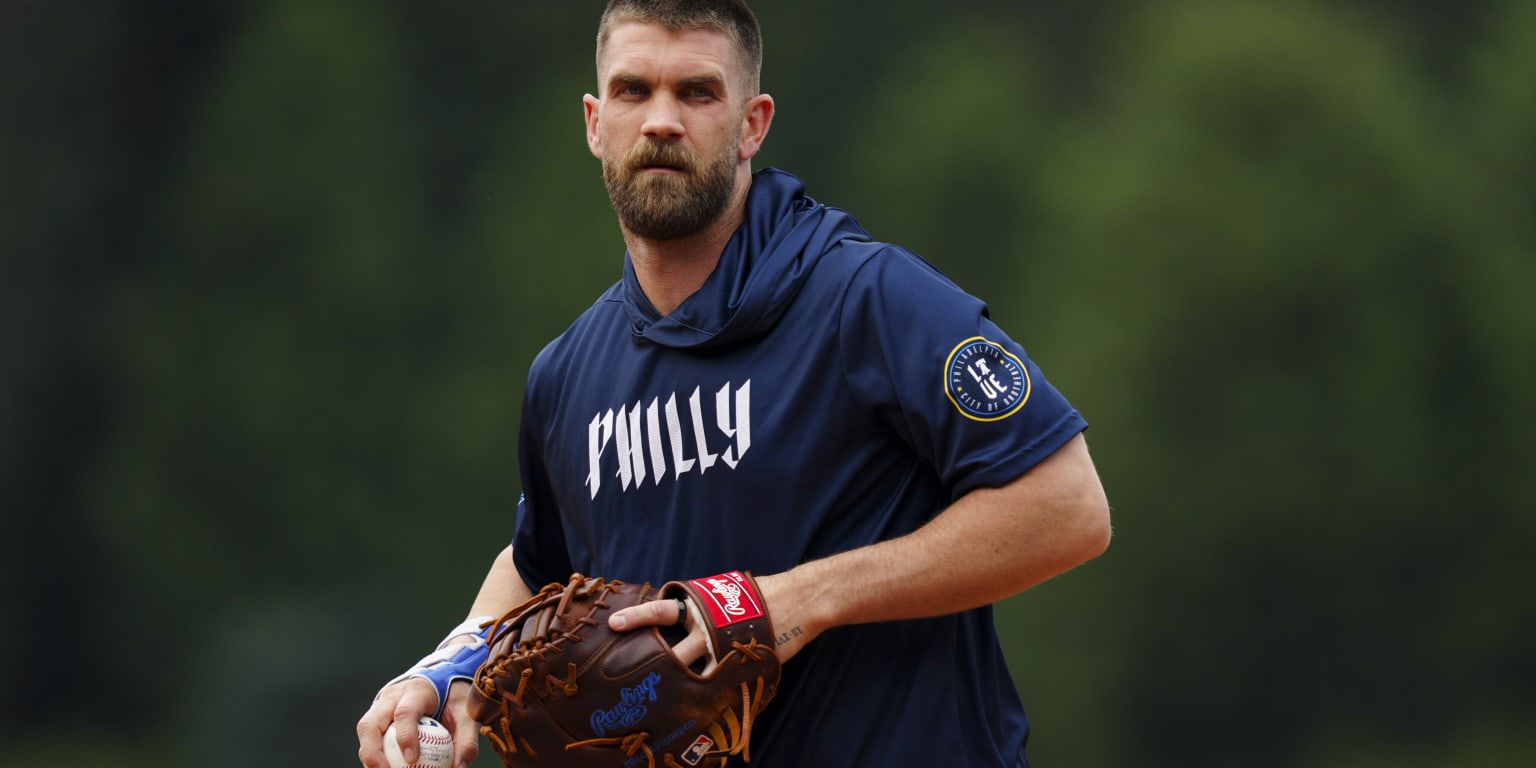 Bryce Harper hits off tee, progressing with wrist injury