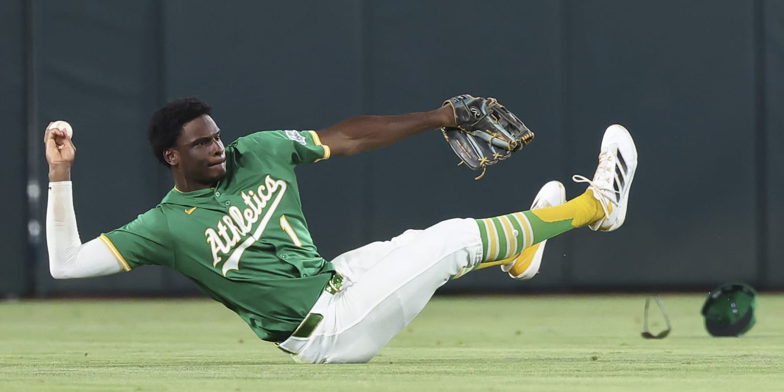 Denzel Clarke expected to be placed on 10-day IL with leg injury