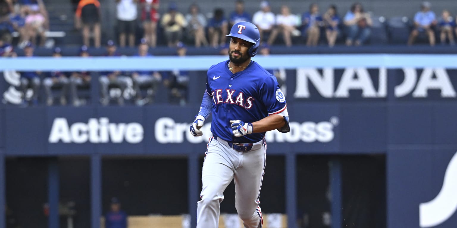 Rangers score 10 runs in win over Blue Jays