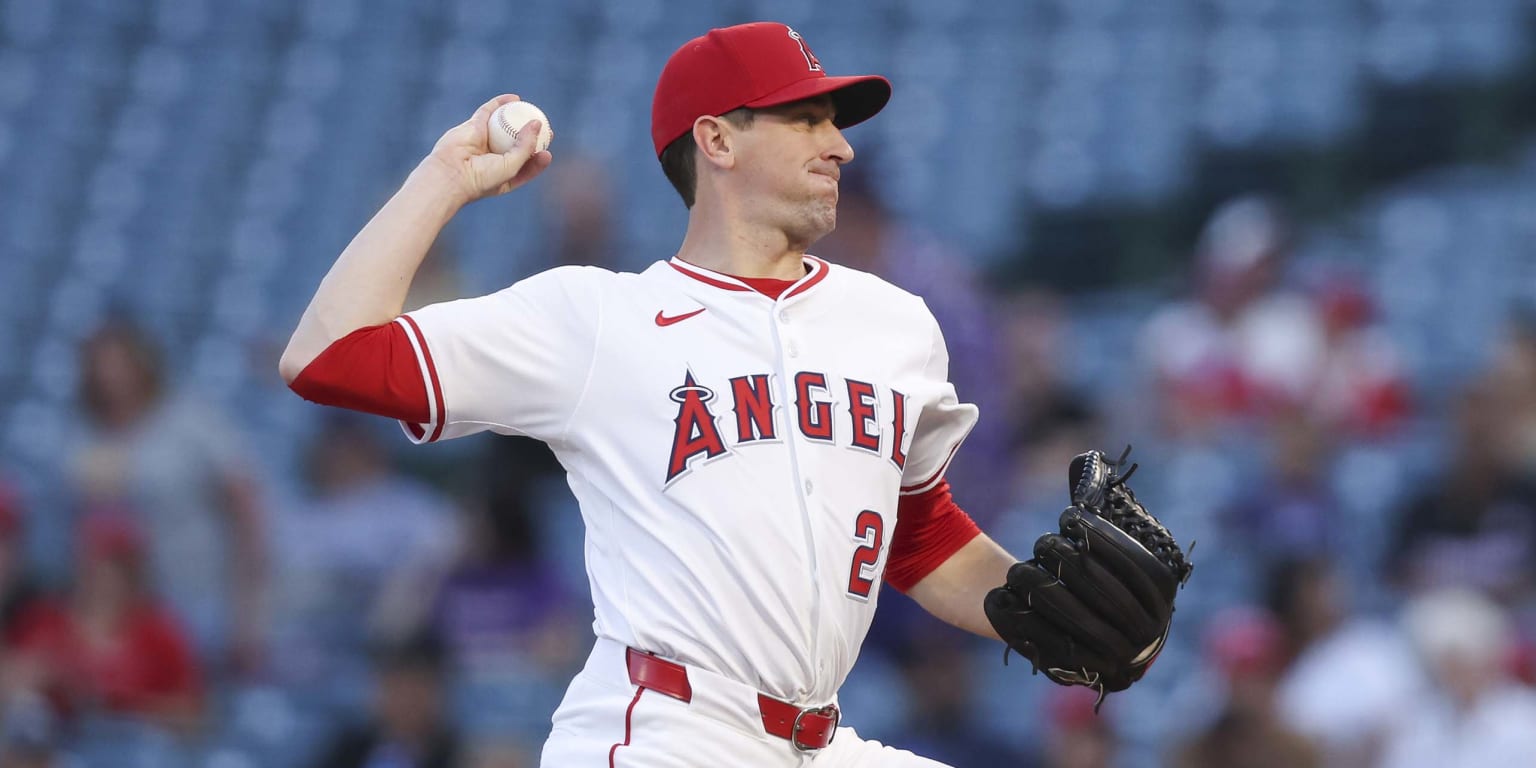 Angels score 12 runs behind Kyle Hendricks in win over Twins