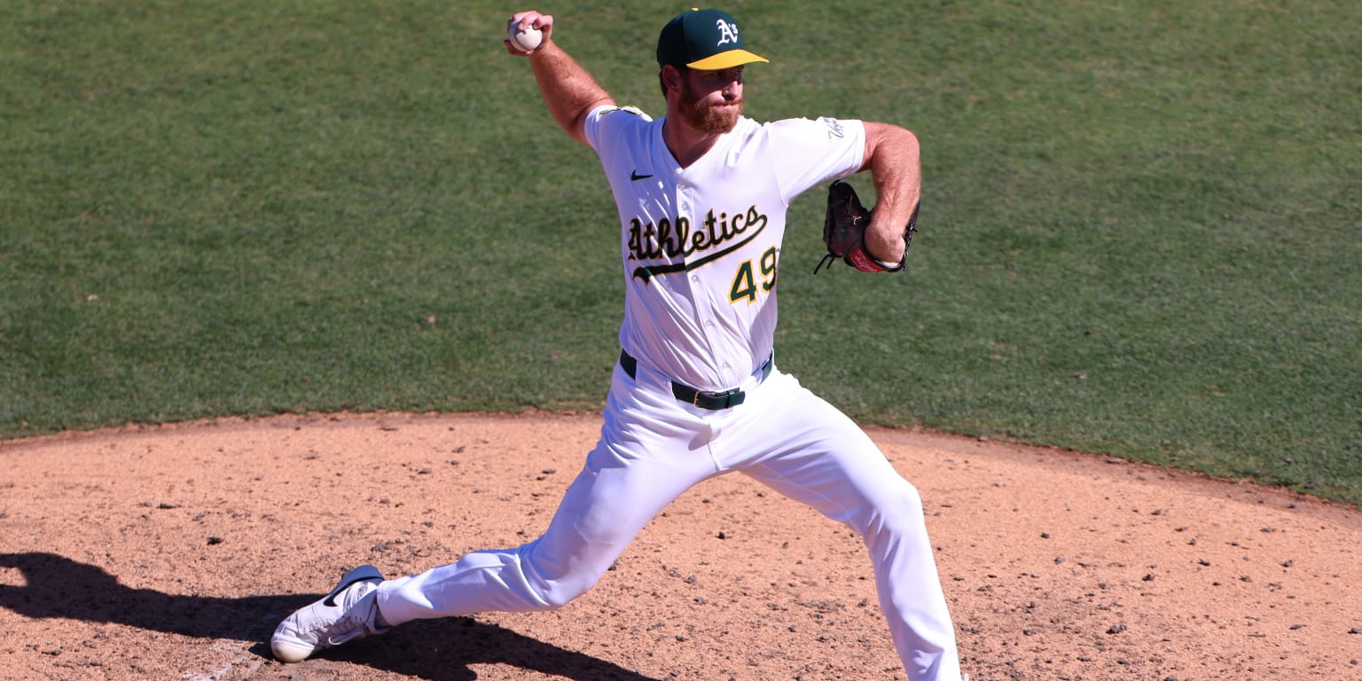 Michael Kelly gets first career save as A's cap series sweep