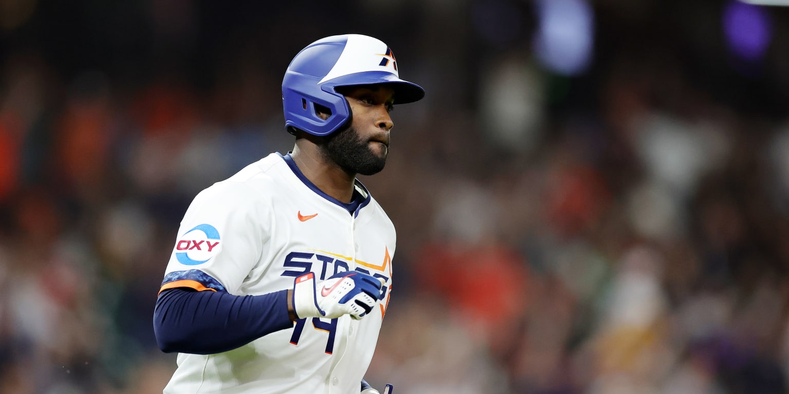 Yordan Álvarez sufre lesión en el tobillo ante los Rangers