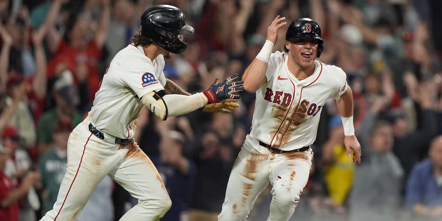 Red Sox walk off Athletics with eye on postseason