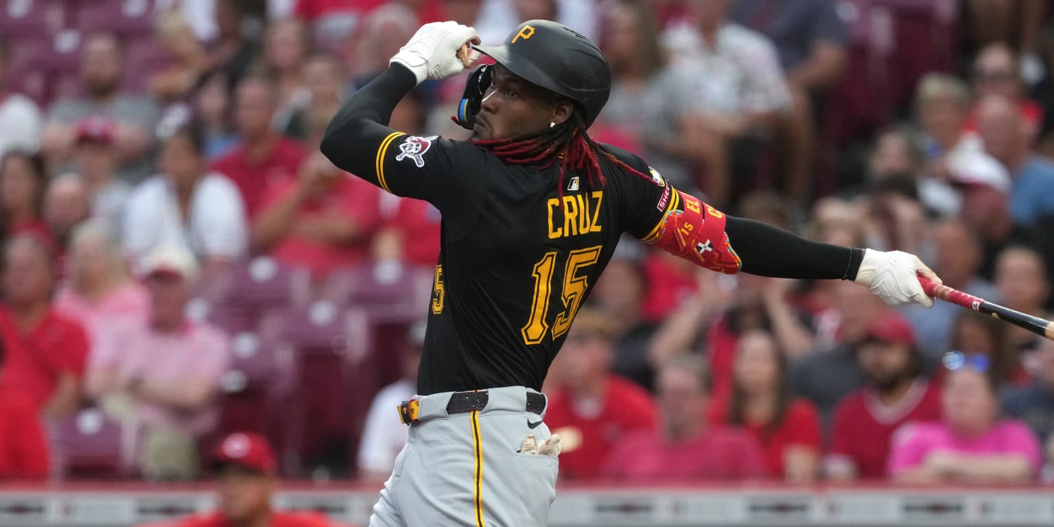 Oneil Cruz logs second career 20/20 season in Pirates' win over Reds