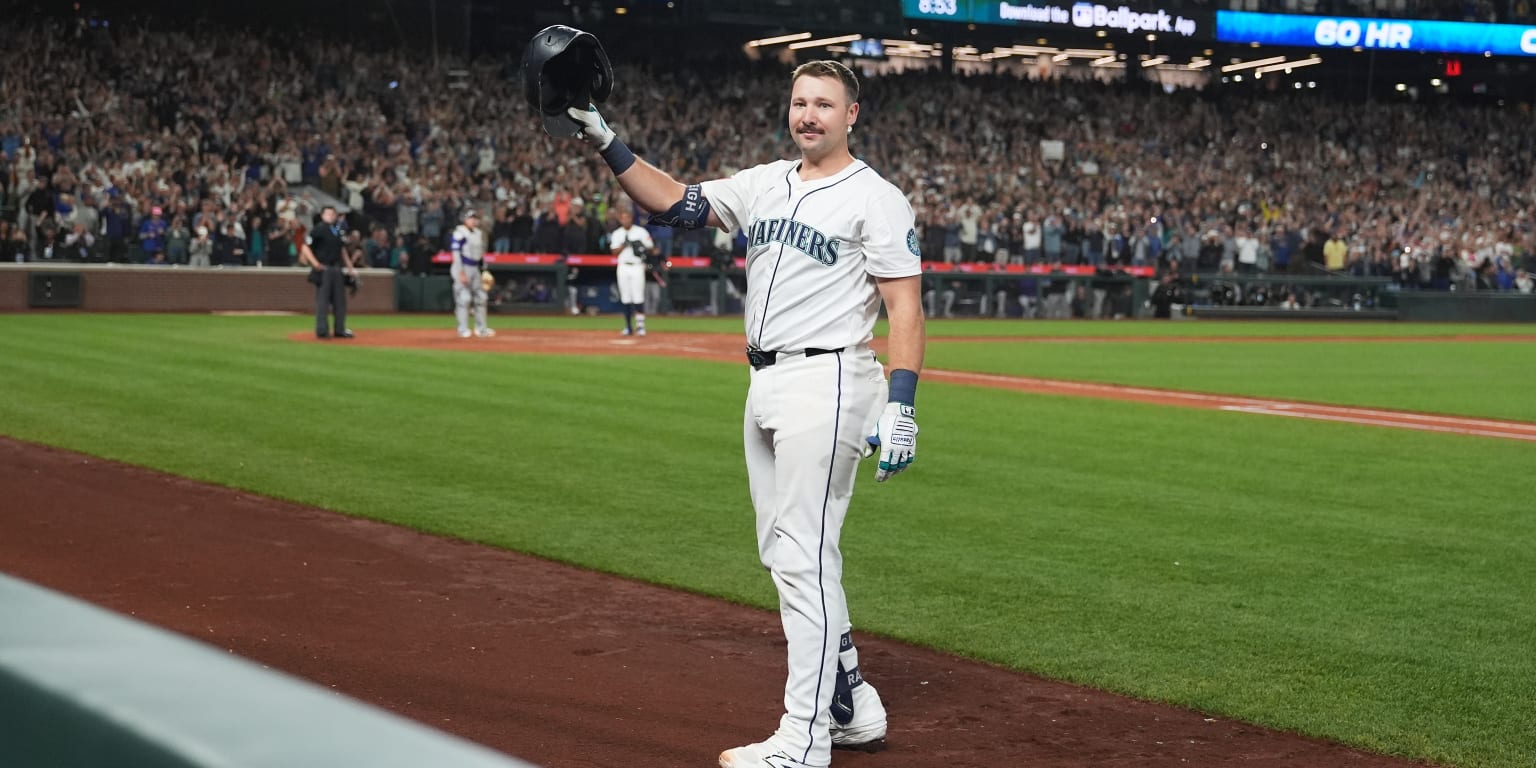 Cal Raleigh reflects on love for Seattle ahead of ALDS