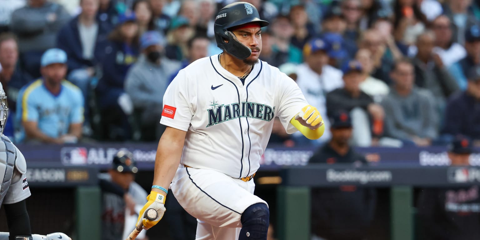 Josh Naylor doesn't travel with Mariners with wife expecting
