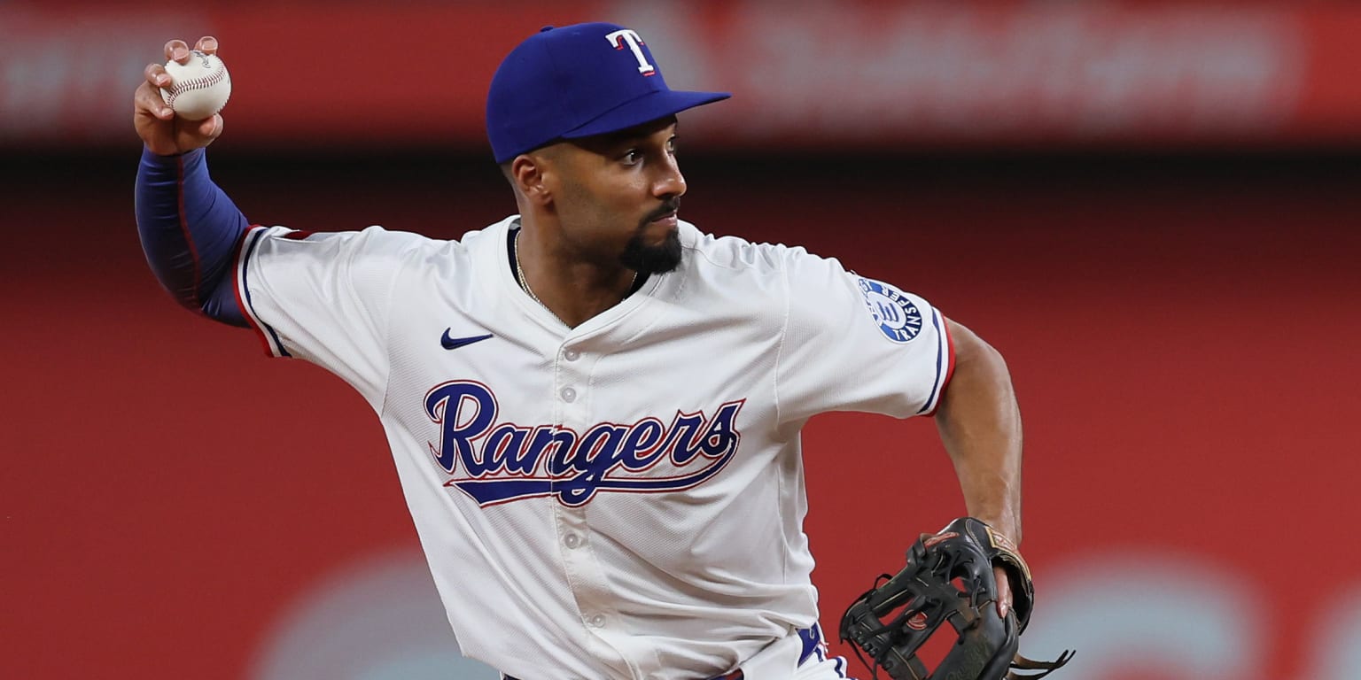 Marcus Semien wins 2025 AL Gold Glove Award