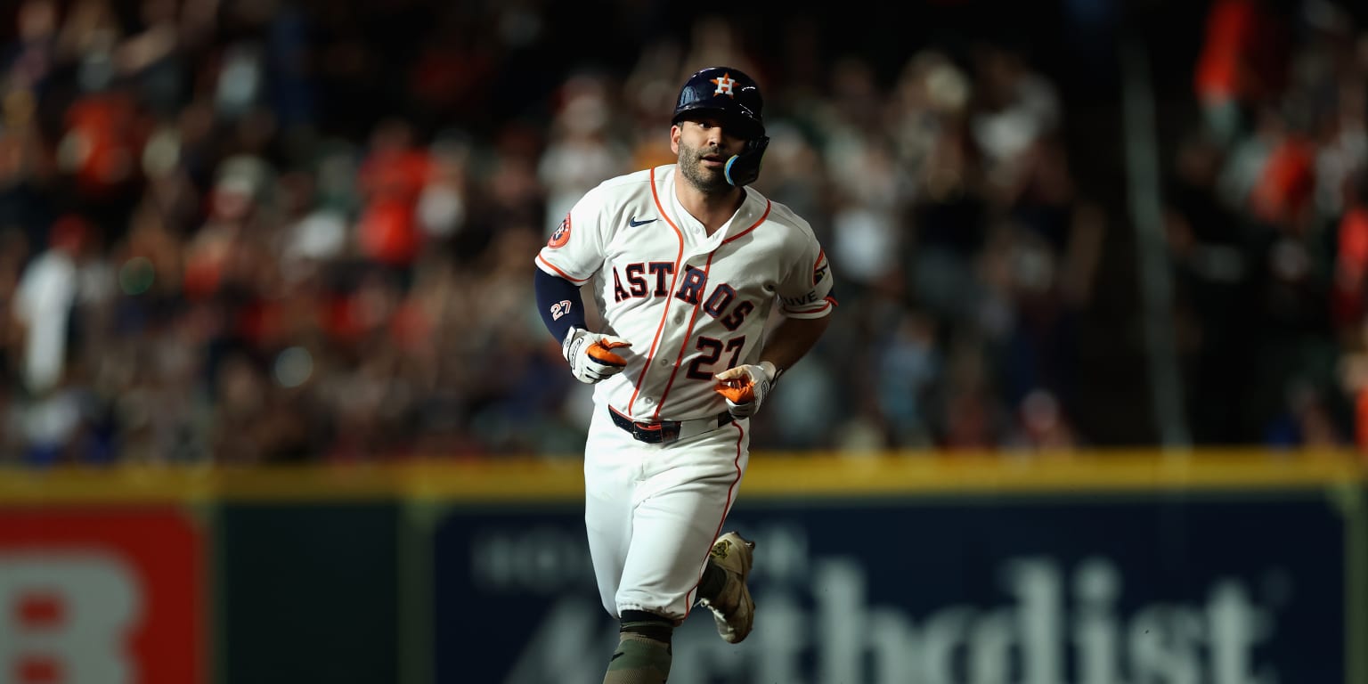 Jose Altuve exits Astros win with left side injury