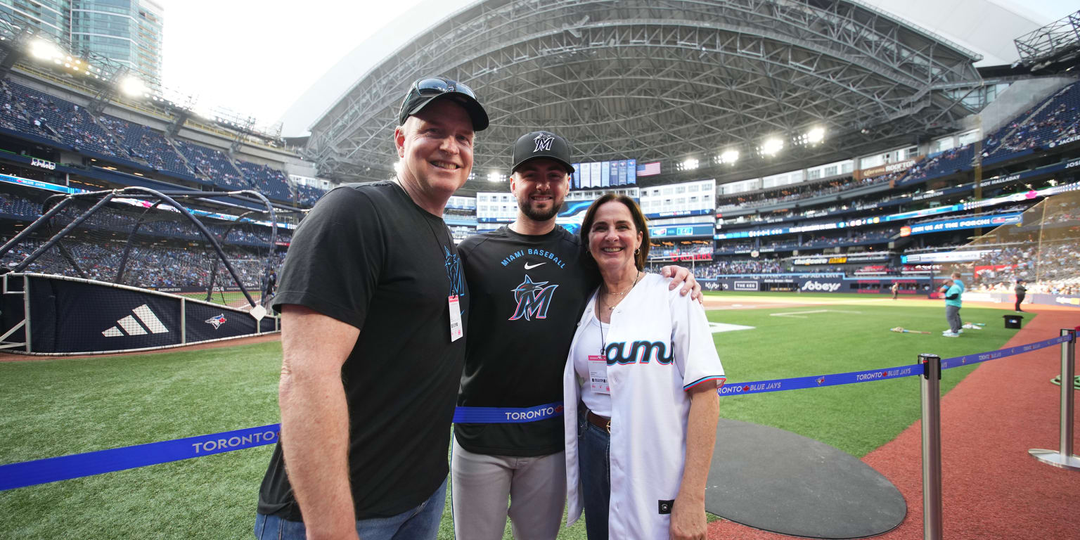 Liam Hicks has Toronto homecoming with Marlins