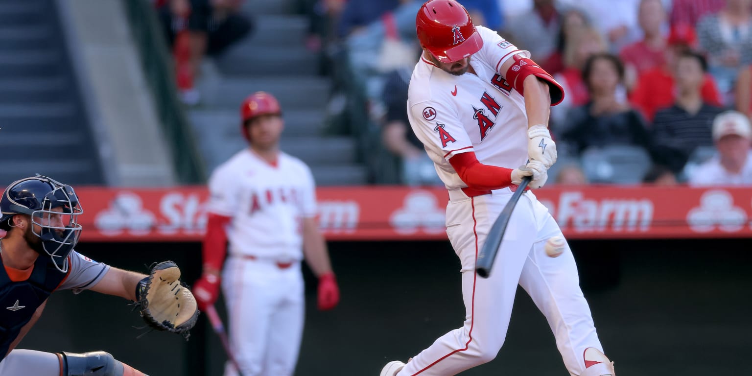Trey Mancini gets 3 hits for Angels in first MLB game since 2023