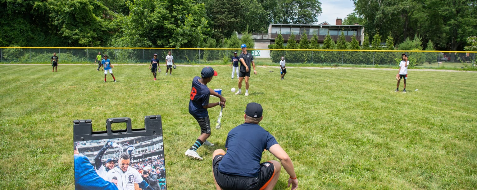 Fun At Bat Summer Tour | Detroit Tigers