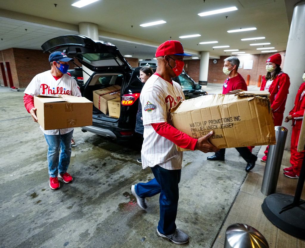 Phillies to make surprise Holiday gift drop-off to residents at Magee ...