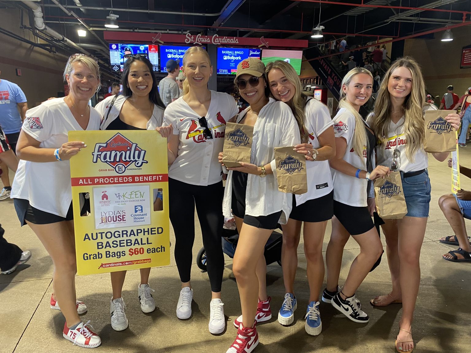 Cardinals Wives Grab Bag Events | St. Louis Cardinals