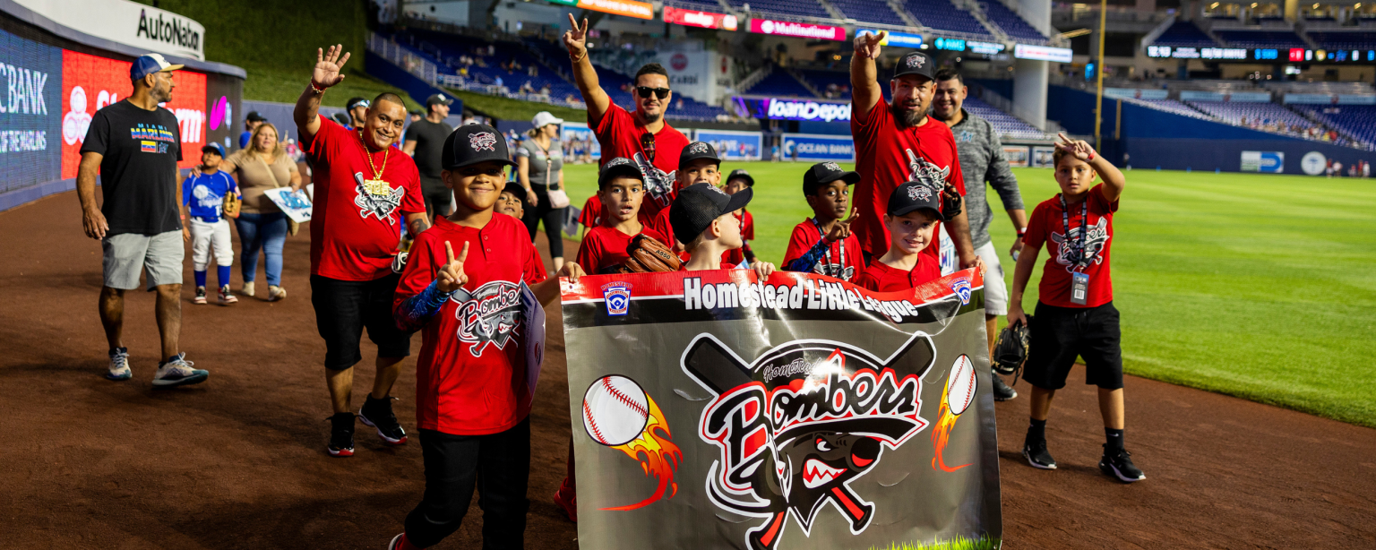 Youth Parade Day | Miami Marlins