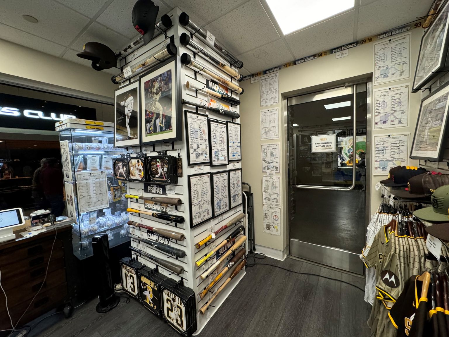 San Diego Padres Authentics | MLB Authentication | MLB.com