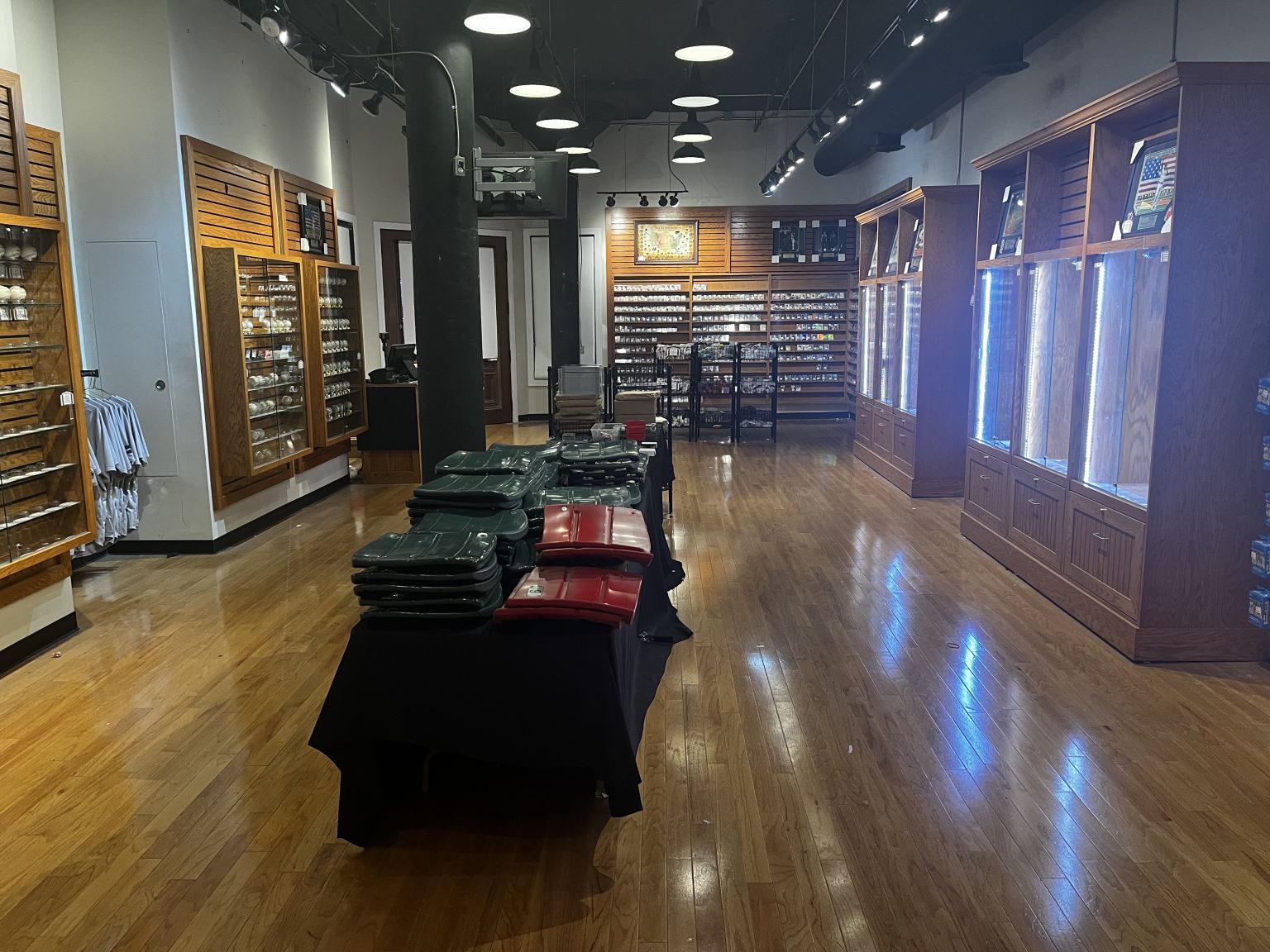 Boston Red Sox Authentics | MLB Authentication | MLB.com