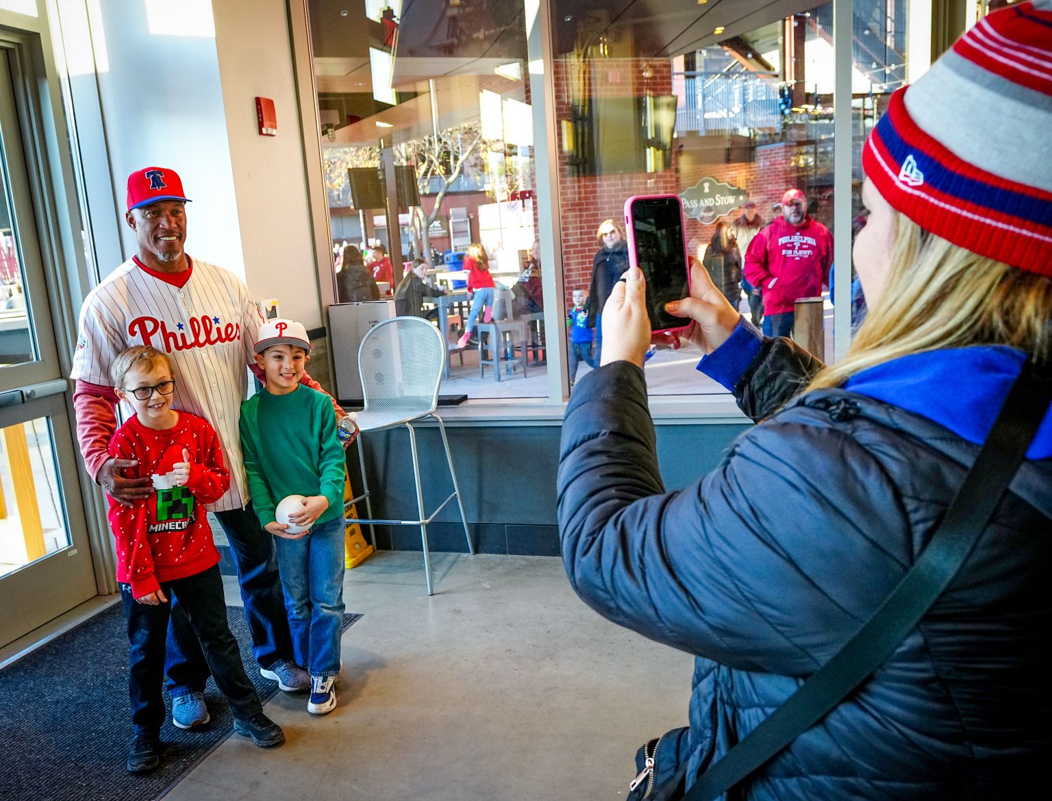 Phillies Holiday Sale & Tree Lighting | Philadelphia Phillies ...