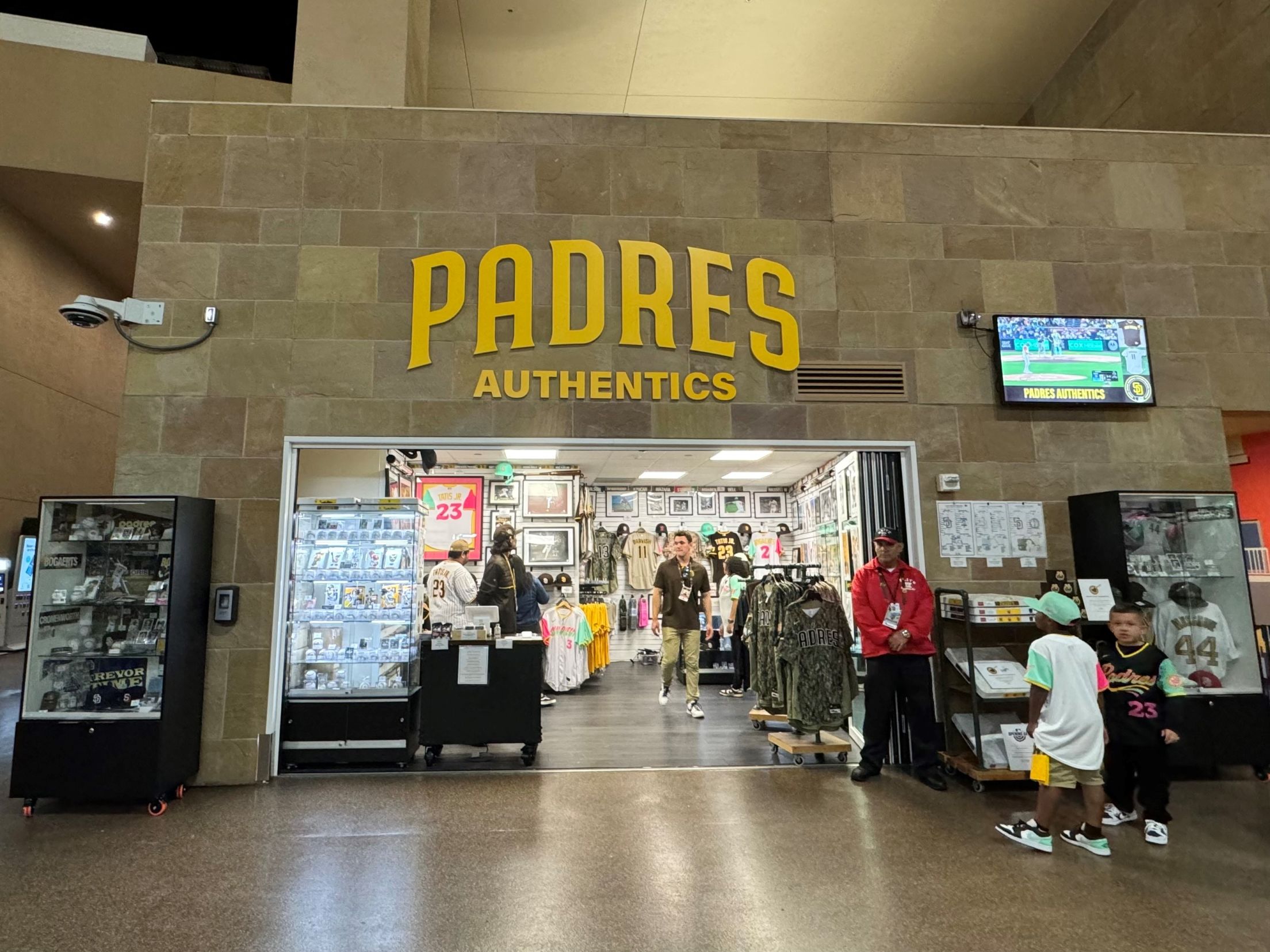 San Diego Padres Authentics | MLB Authentication | MLB.com