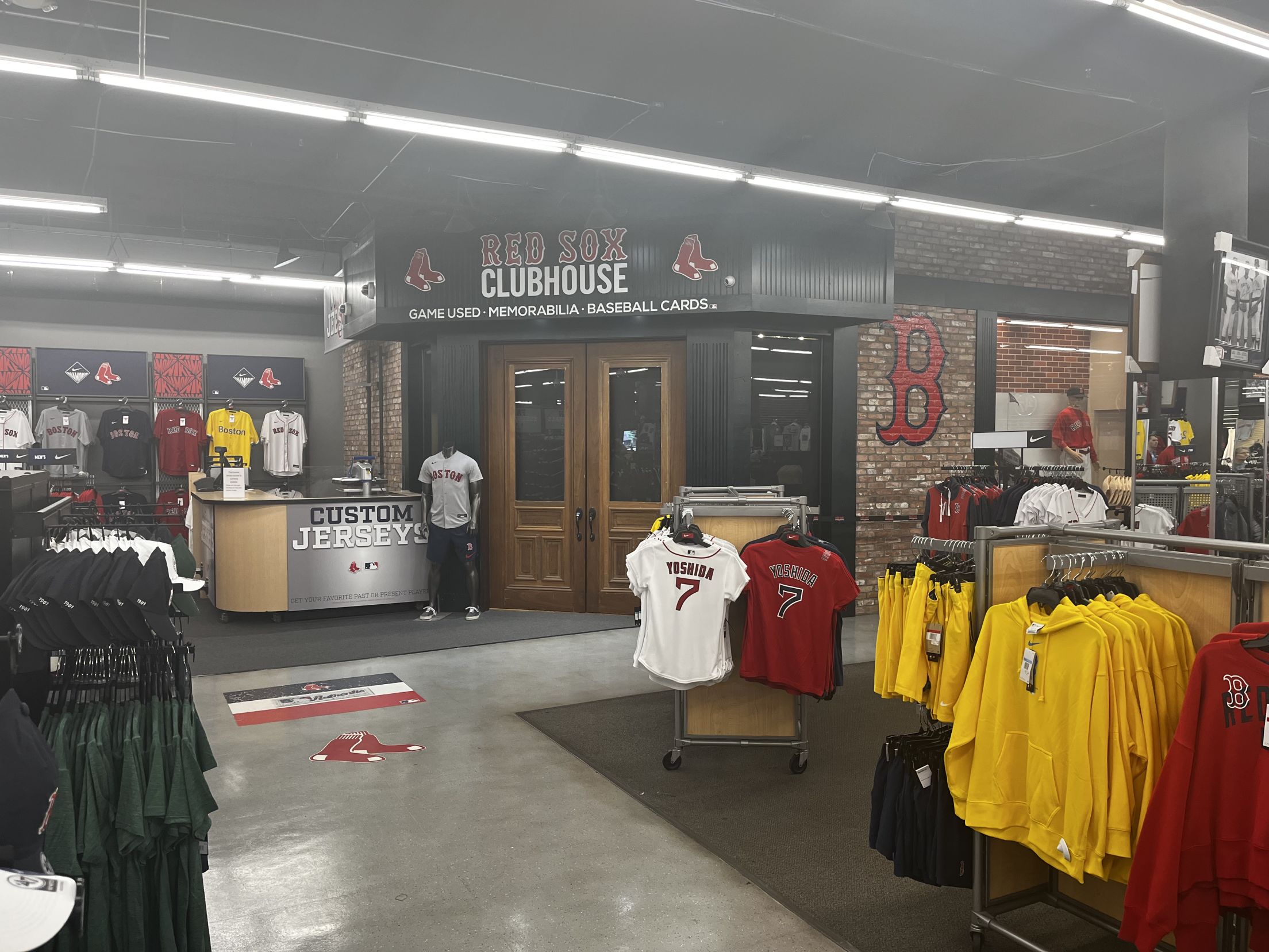 Boston Red Sox Authentics | MLB Authentication | MLB.com