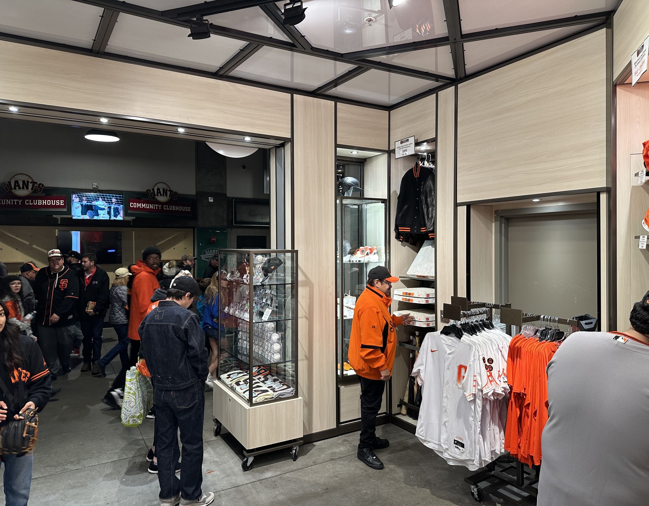 San Francisco Giants Authentics | MLB Authentication | MLB.com