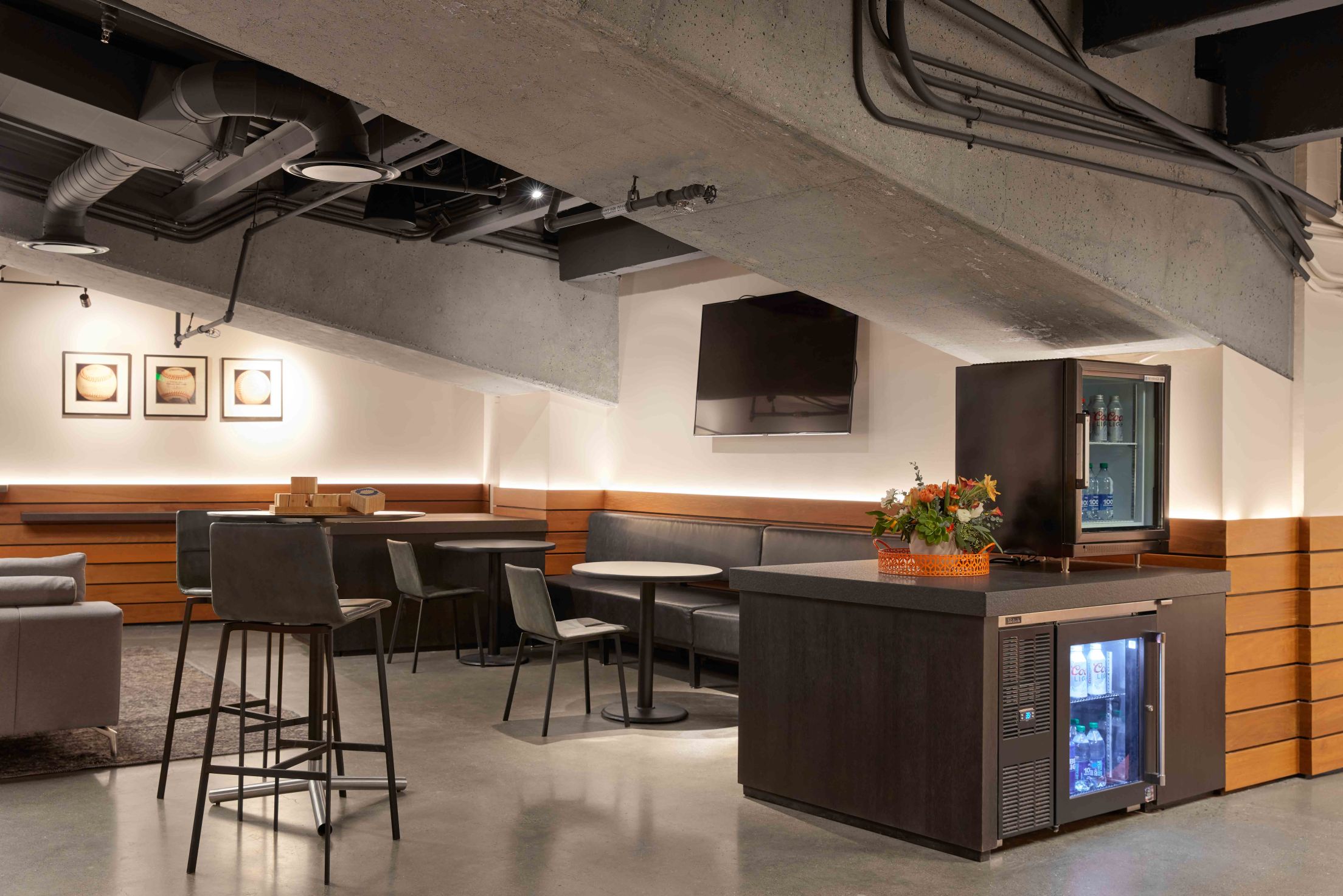 Groups & Hospitality Experiences | Dugout Lounge Photos | San Francisco ...