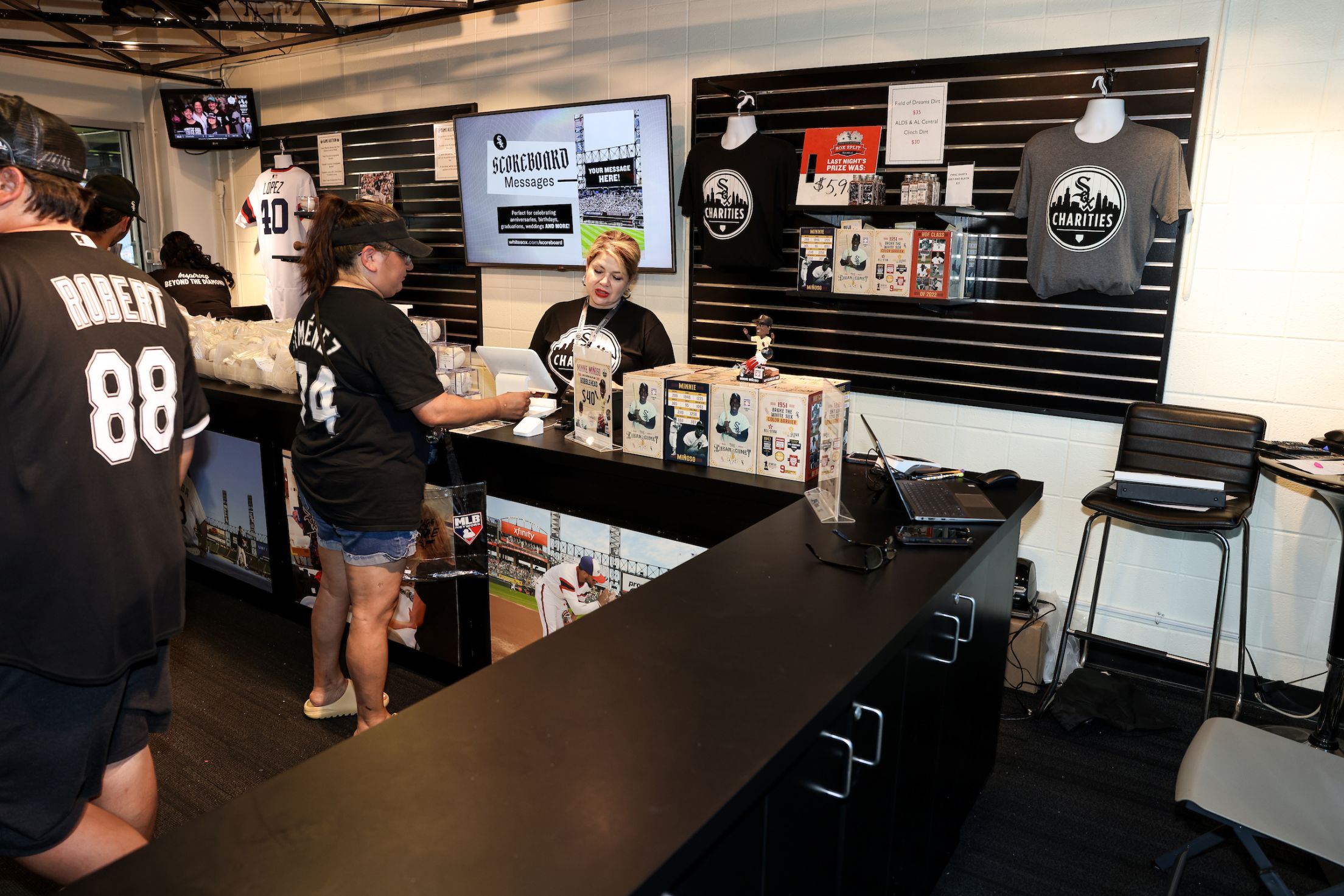 Chicago White Sox Authentics | MLB Authentication | MLB.com