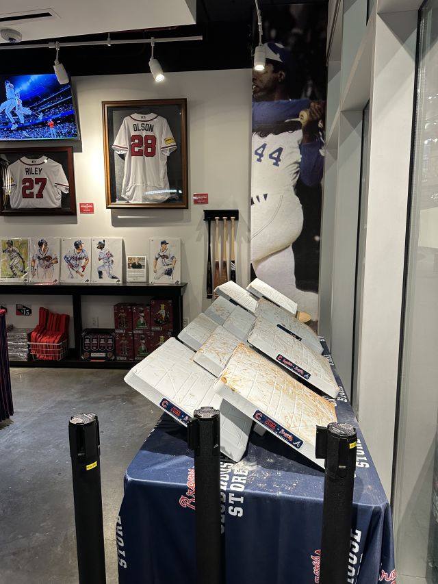 Atlanta Braves Authentics | MLB Authentication | MLB.com