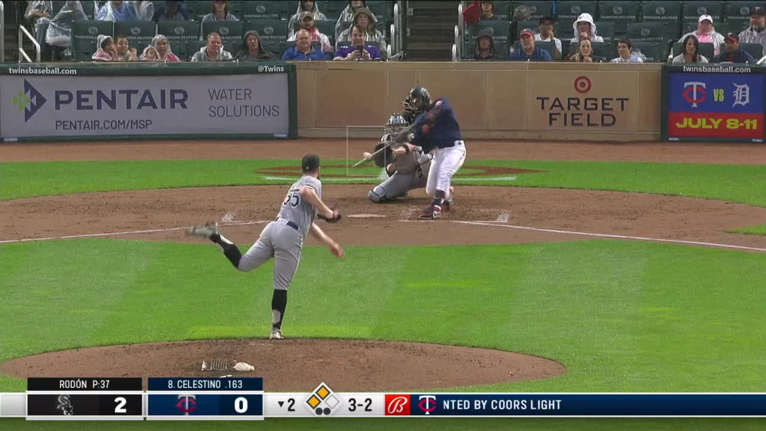 Gilberto Celestino lines out to right fielder Adam Eaton.